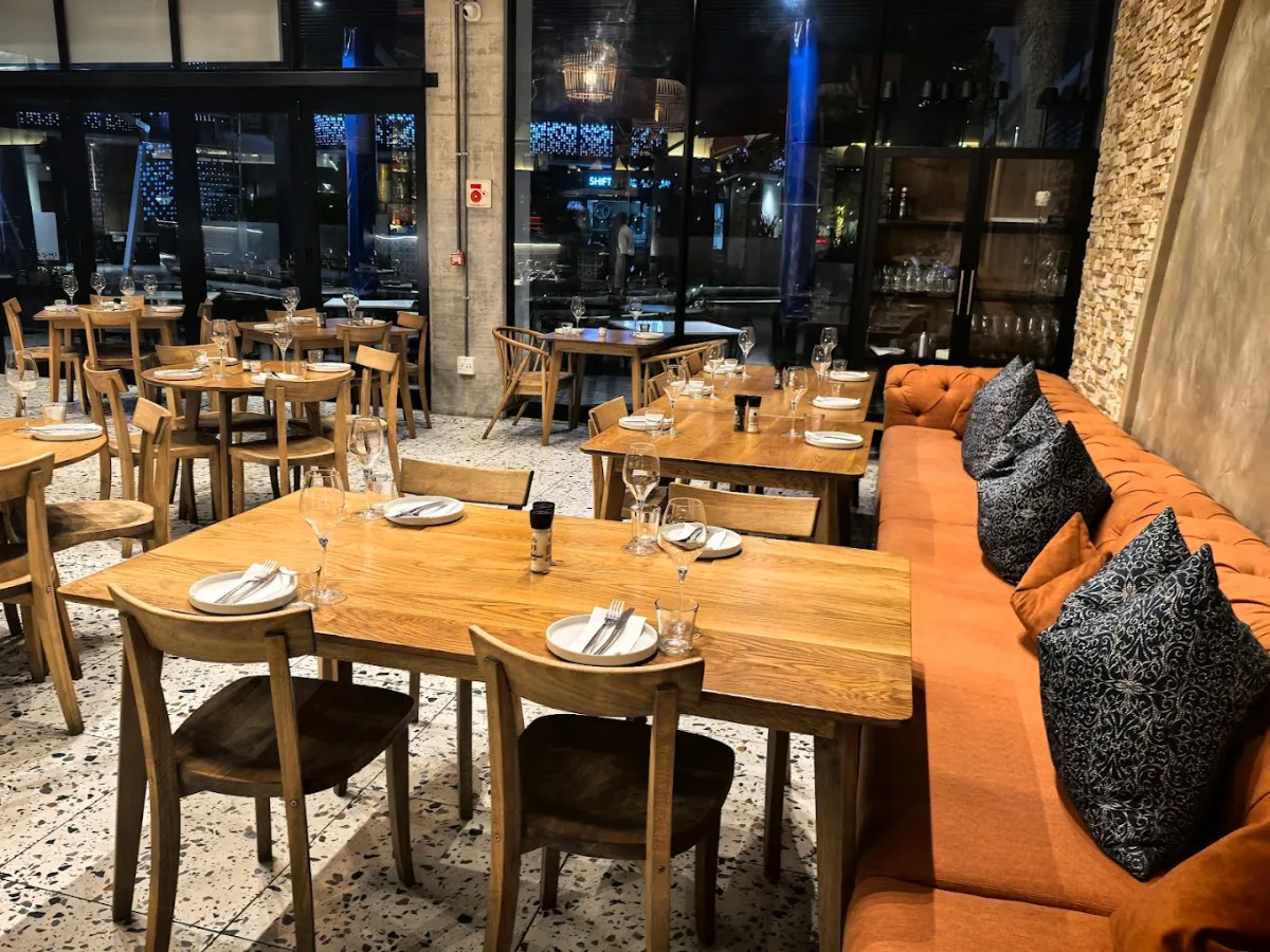 Omilo Greek Kitchen - Find and Go